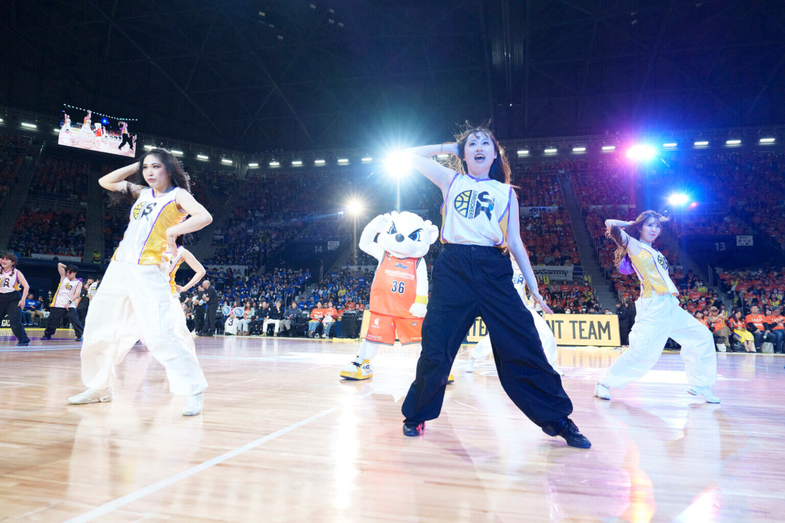 【卒業生インタビューVol.1】全ての物事に全力で！諦めなかったら絶対に道は開ける！夢に向かって頑張るTSMの学生をサポートする卒業生【MOMOKAさん】 | TSM 東京スクールオブ ...